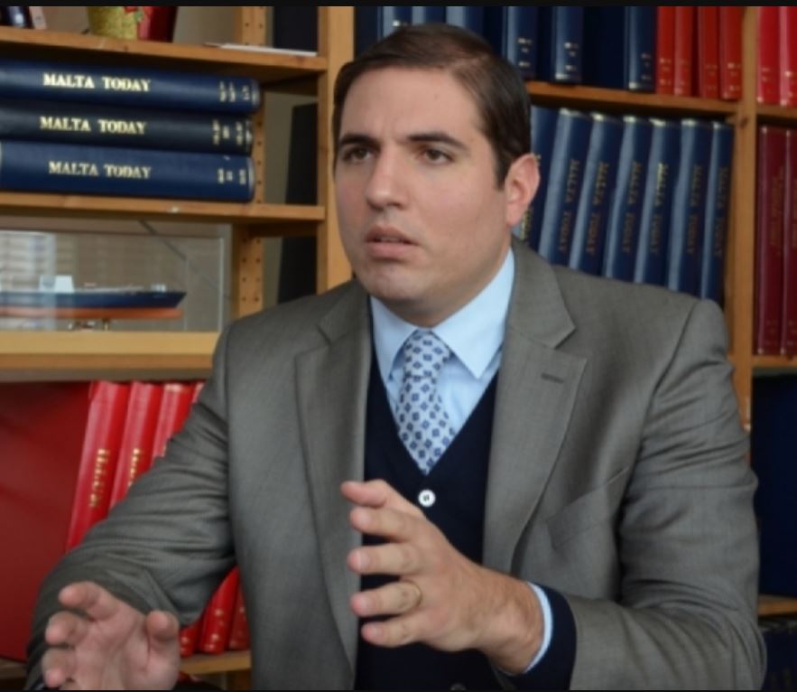 Samuel-Azzopardi-ritratt – Voices of Malta