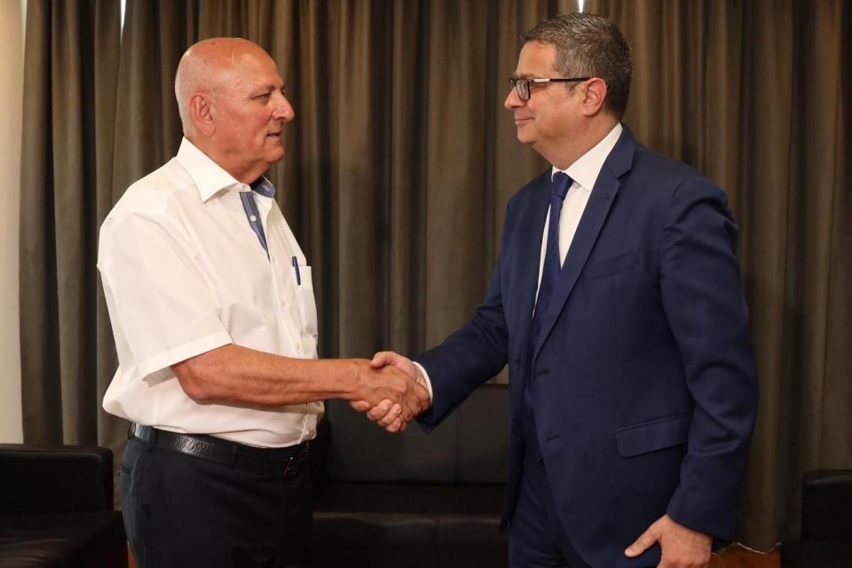 louis-galea-u-adrian-delia – Voices of Malta